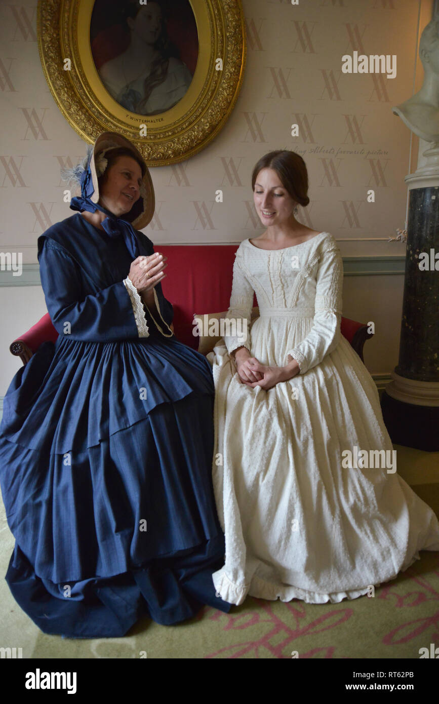 Young Queen Victoria Dress