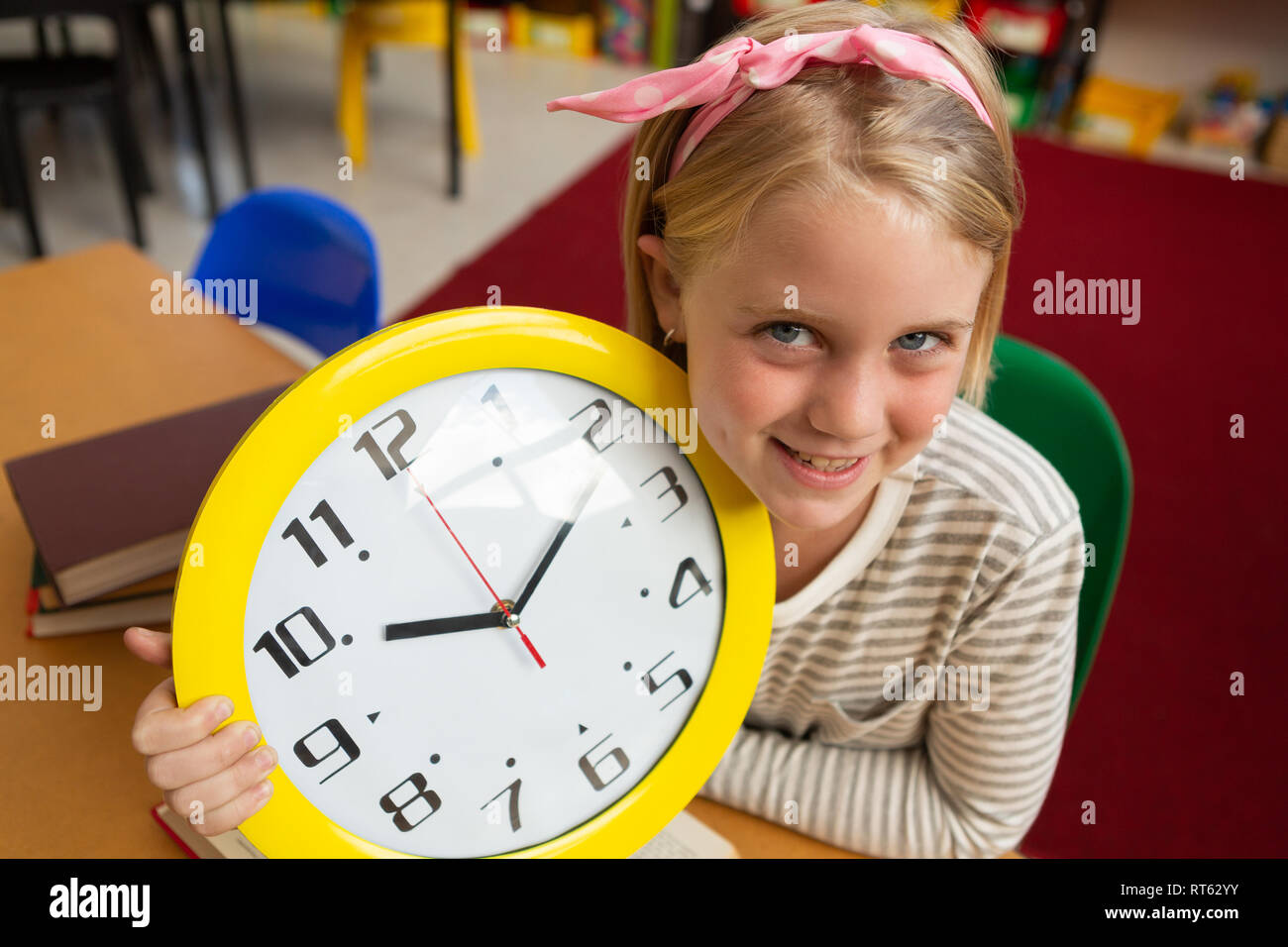 Student classroom clock hi-res stock photography and images - Alamy