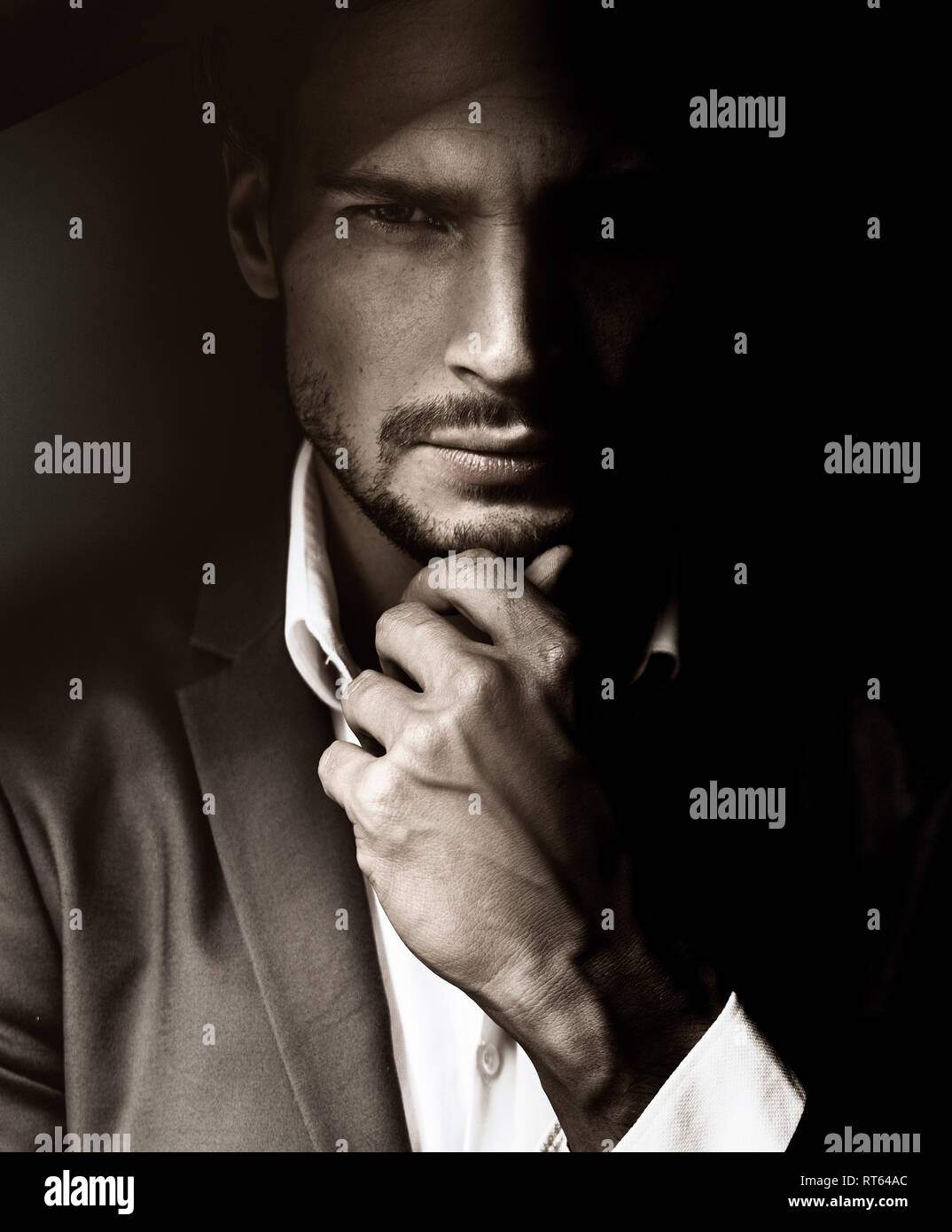 Muscular beautiful guy model hi-res stock photography and images - Alamy