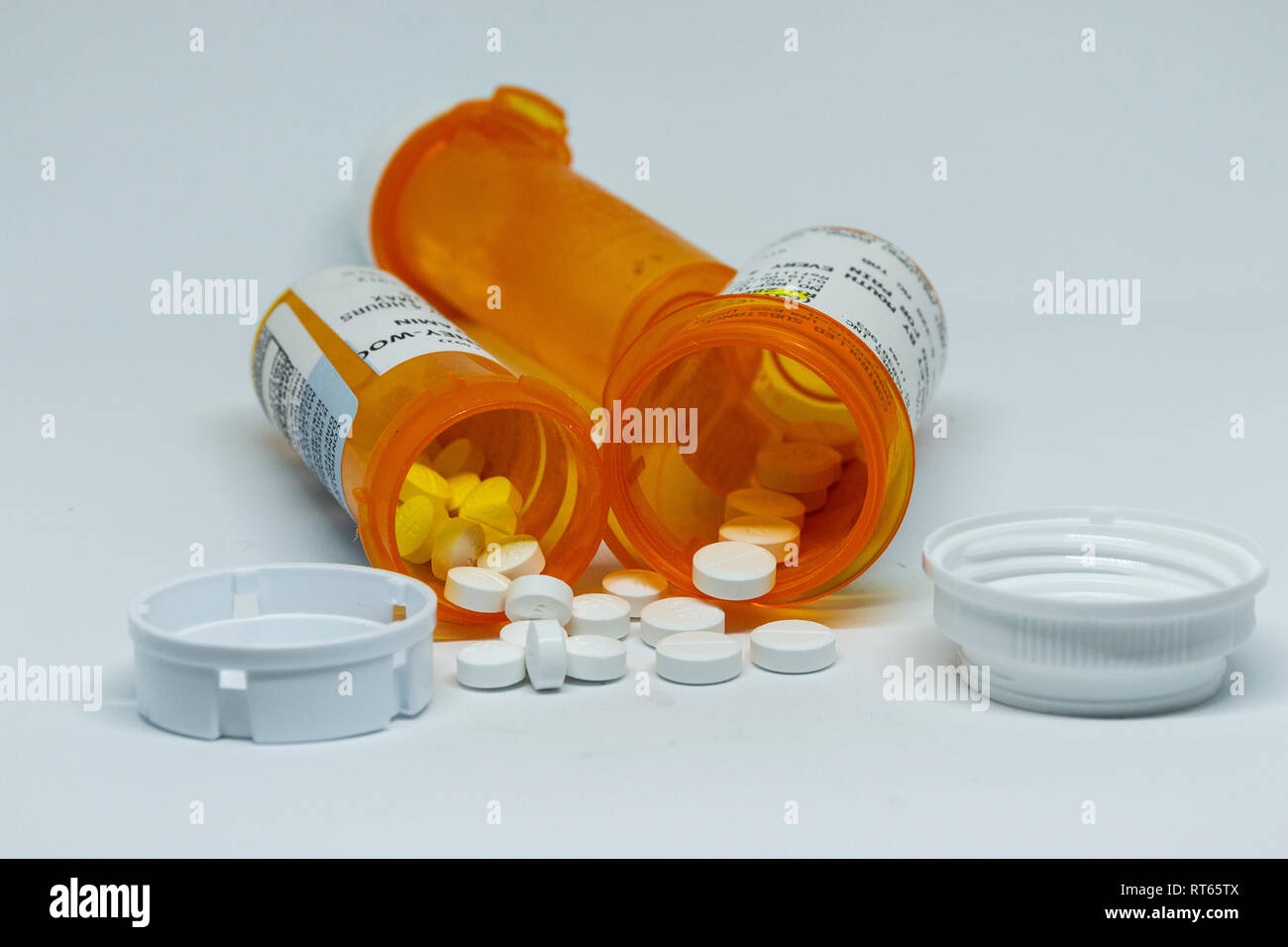 Pain medicine cabinet hi-res stock photography and images - Alamy