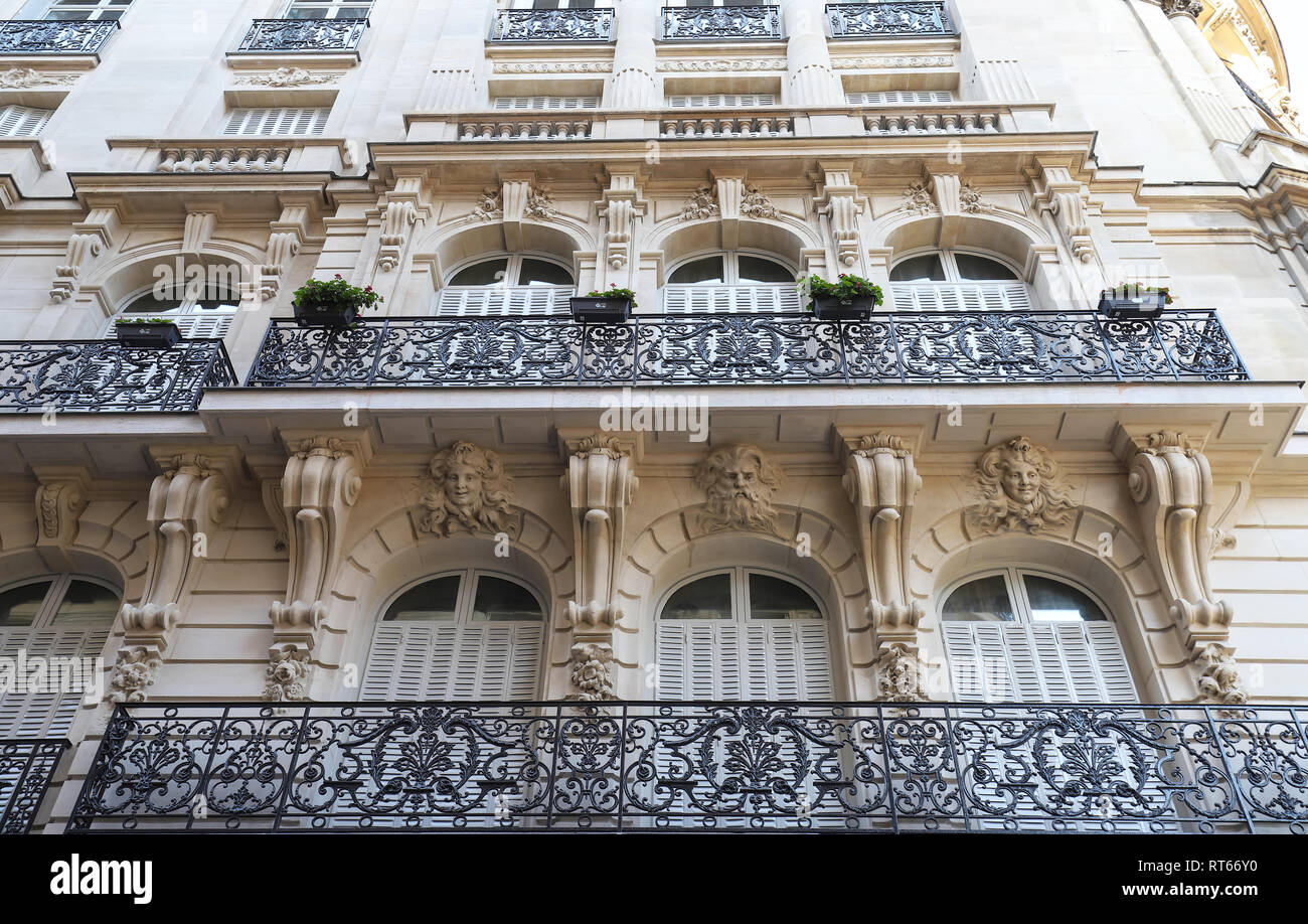 The traditional facade of Parisian building, France Stock Photo - Alamy