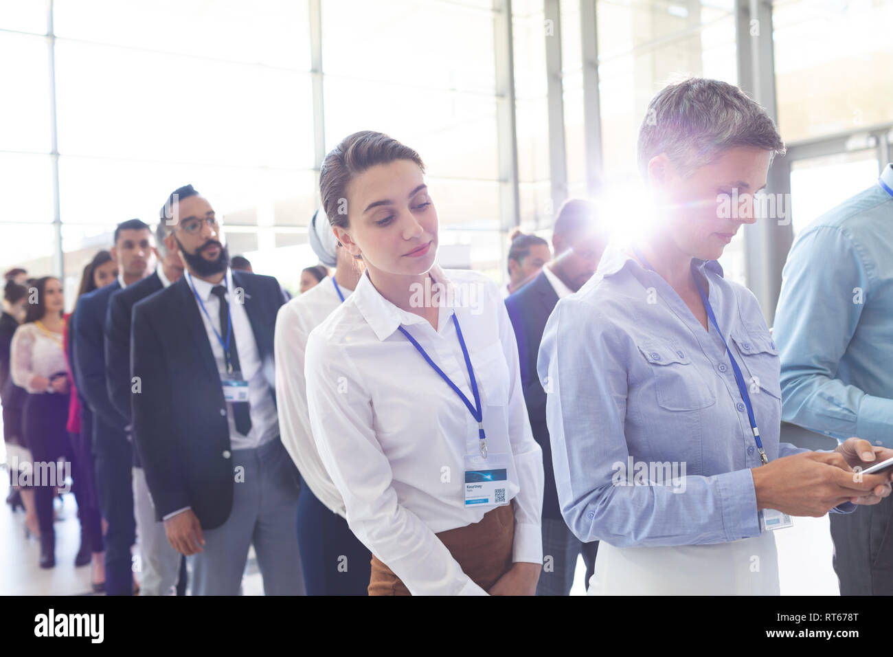 Queue of people office hi-res stock photography and images - Alamy