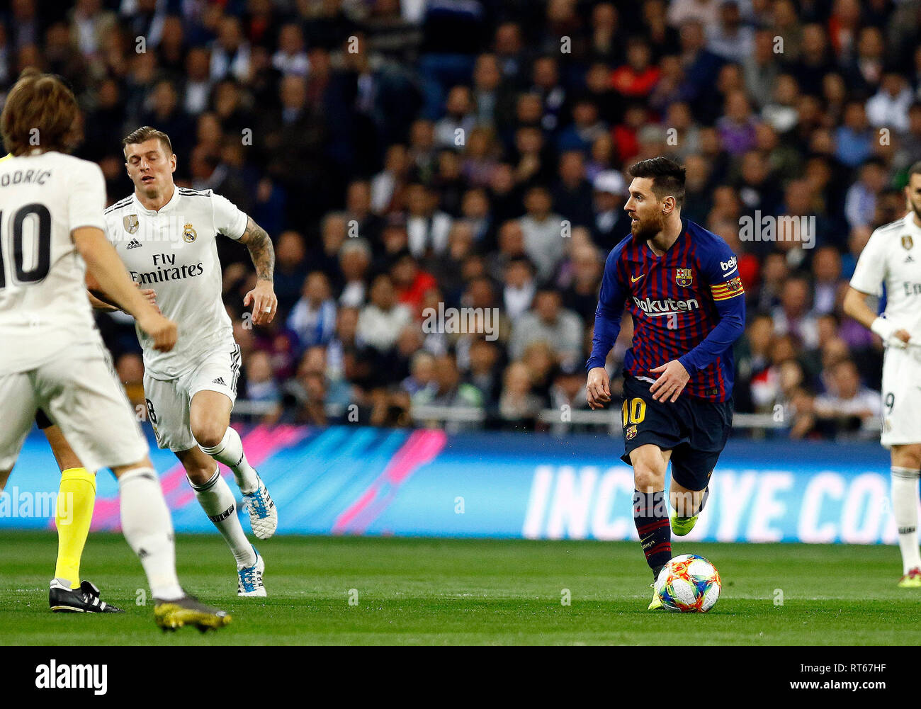 Fc barcelona real madrid bernabeu messi hi-res stock photography and ...