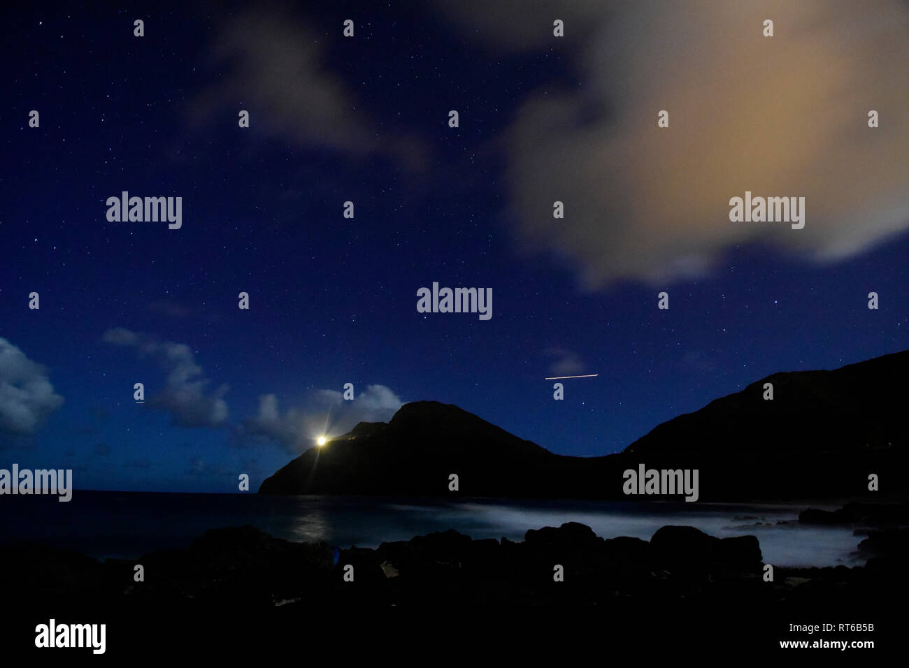 Night sky in Oahu, Hawaii Stock Photo - Alamy