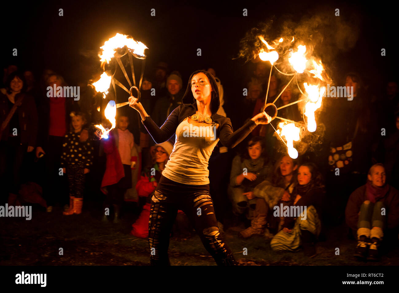 Female fire dancer hi-res stock photography and images - Alamy