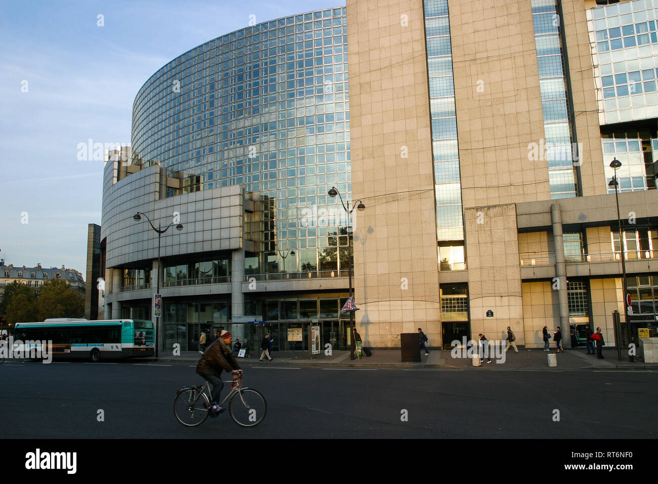 Opera Bastille, Paris, France Stock Photo - Alamy