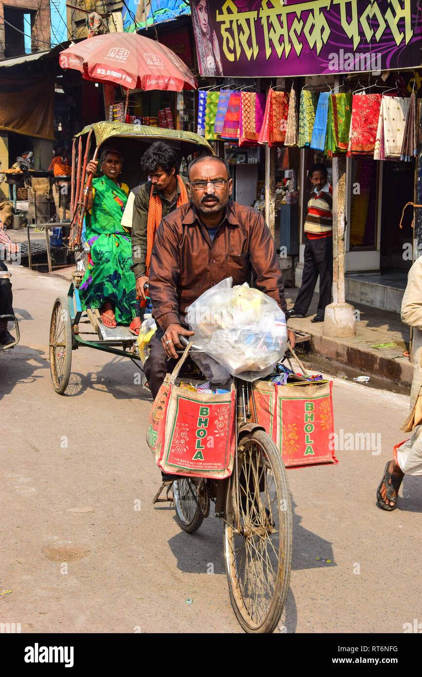 Indian cyclist hi-res stock photography and images - Alamy