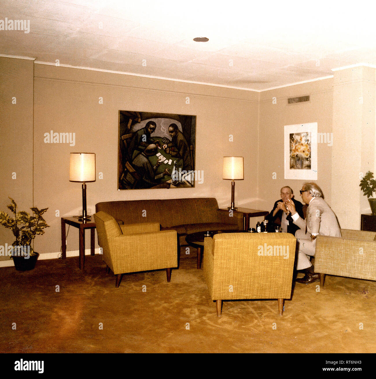 1970s office meeting hi-res stock photography and images - Alamy