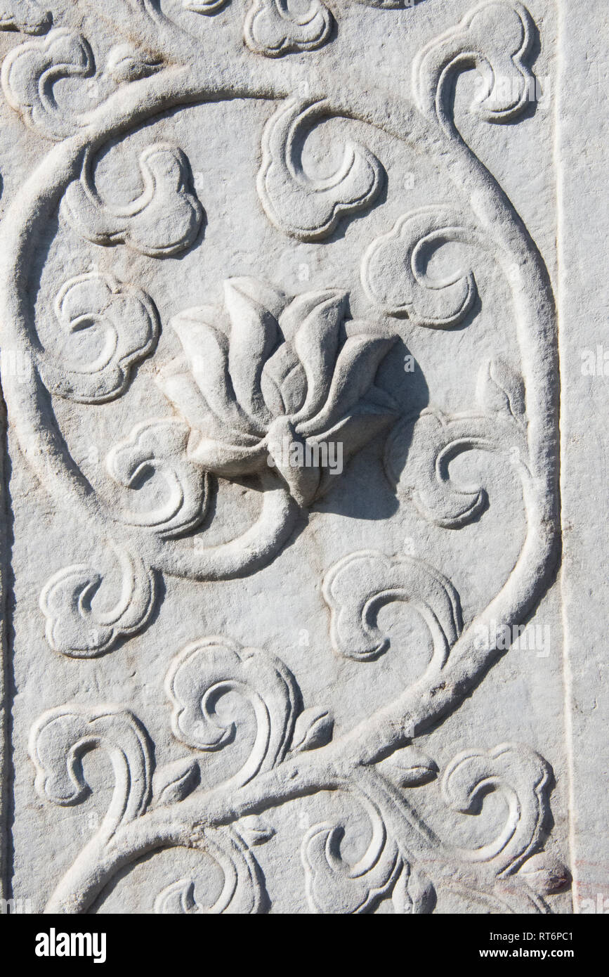 Fayuan buddhist temple hi-res stock photography and images - Alamy