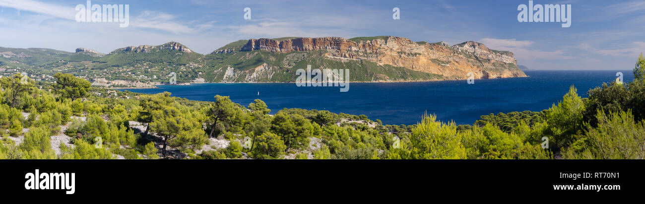 Cassis town hi-res stock photography and images - Alamy