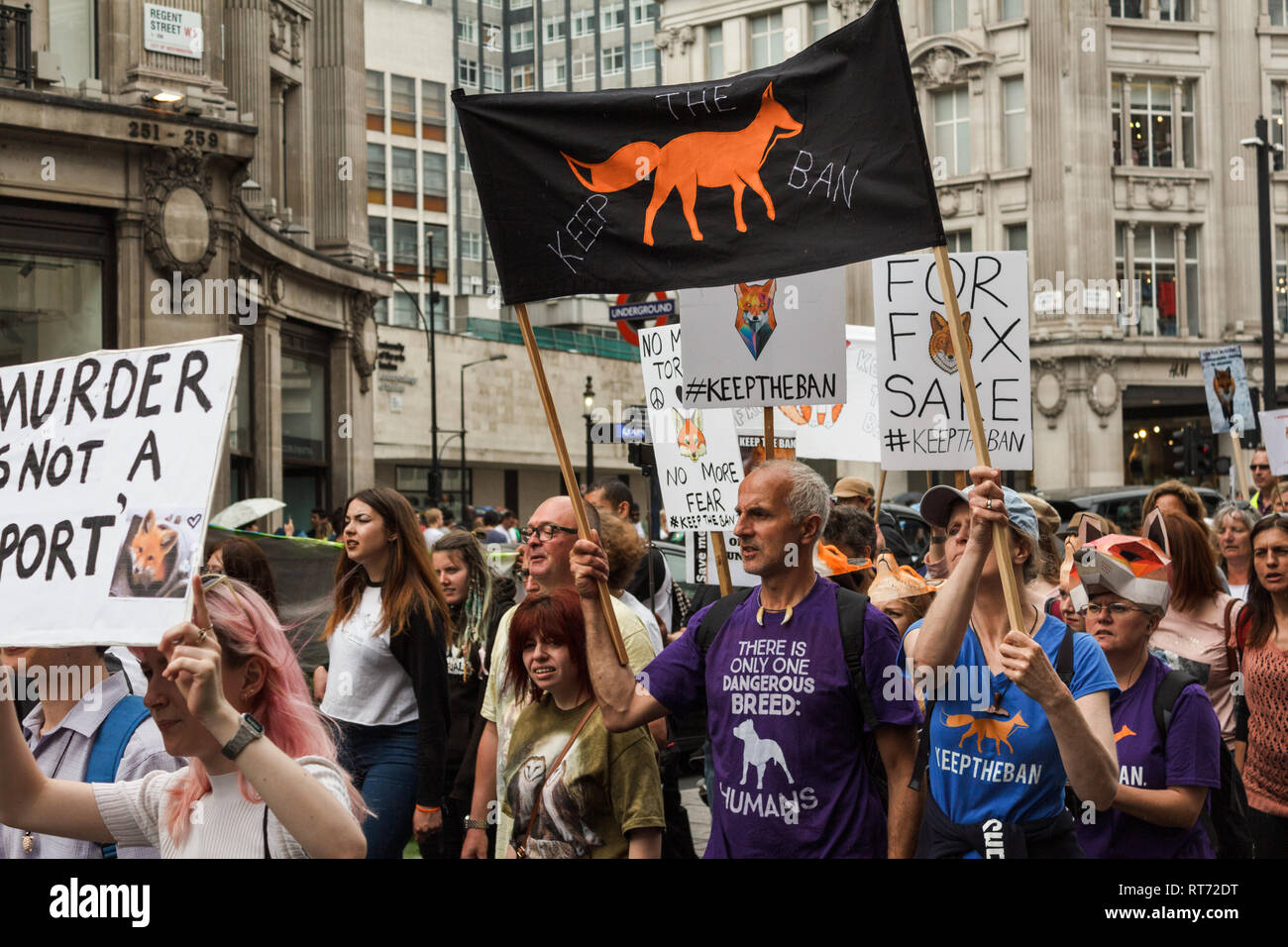 Animal rights demo hi-res stock photography and images - Alamy