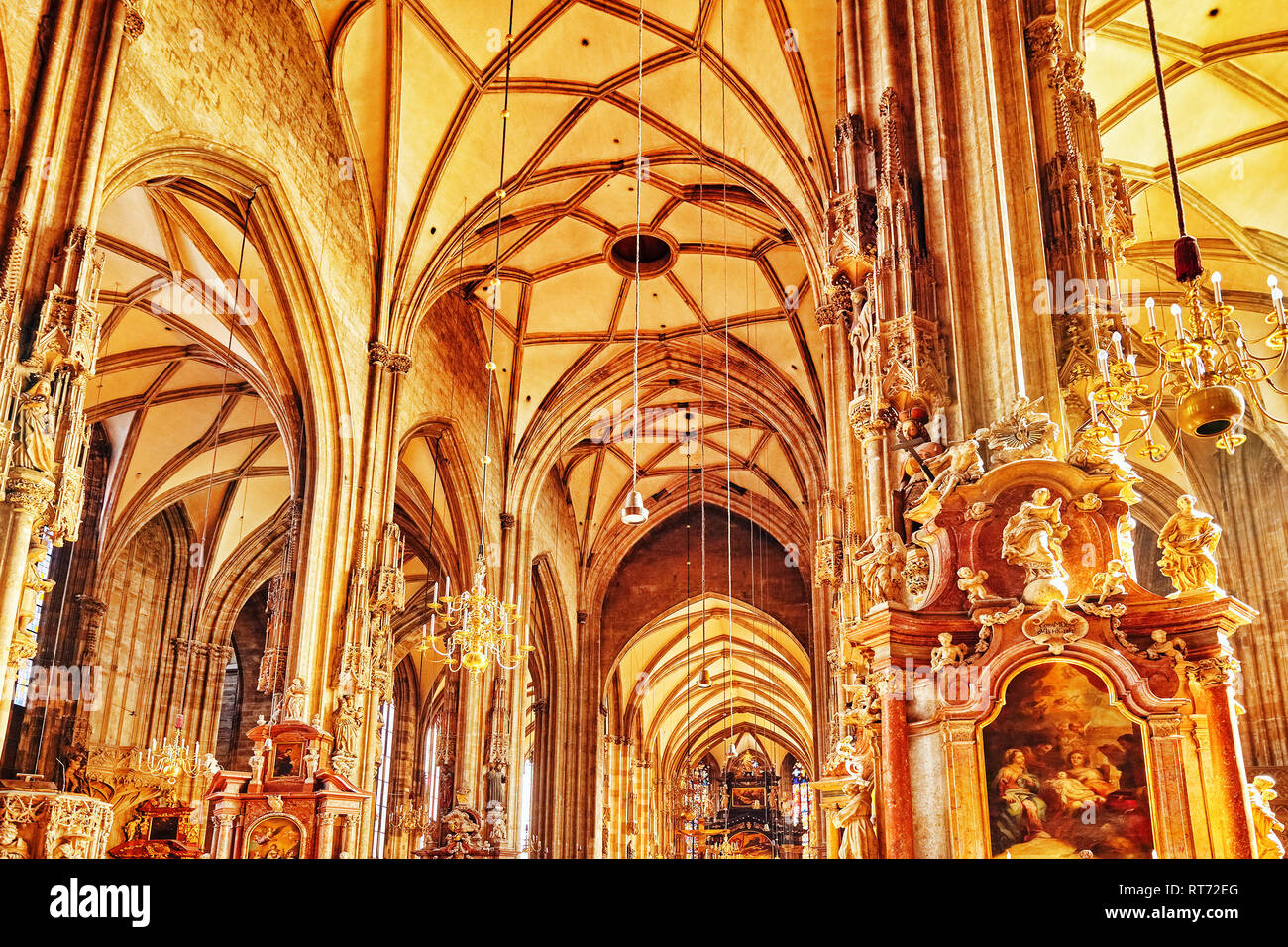 Saint stephens basilica window hi-res stock photography and images - Alamy