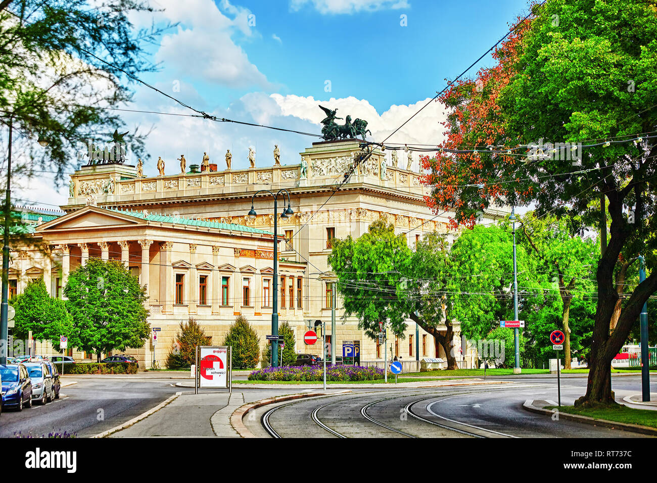 Vienna justizpalast hi-res stock photography and images - Alamy