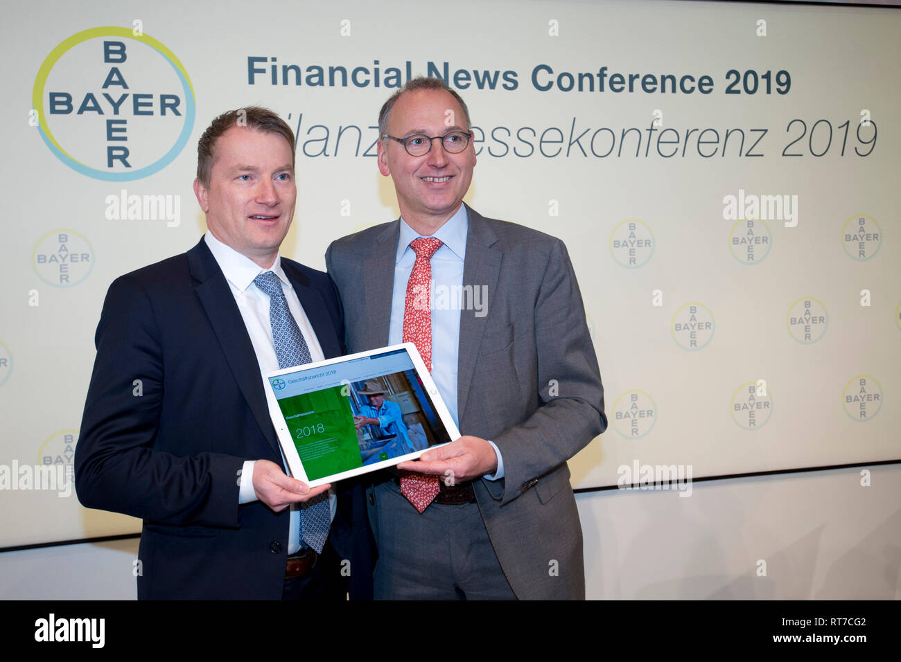 Leverkusen, Deutschland. 27th Feb, 2019. from left: Wolfgang NICKL ...