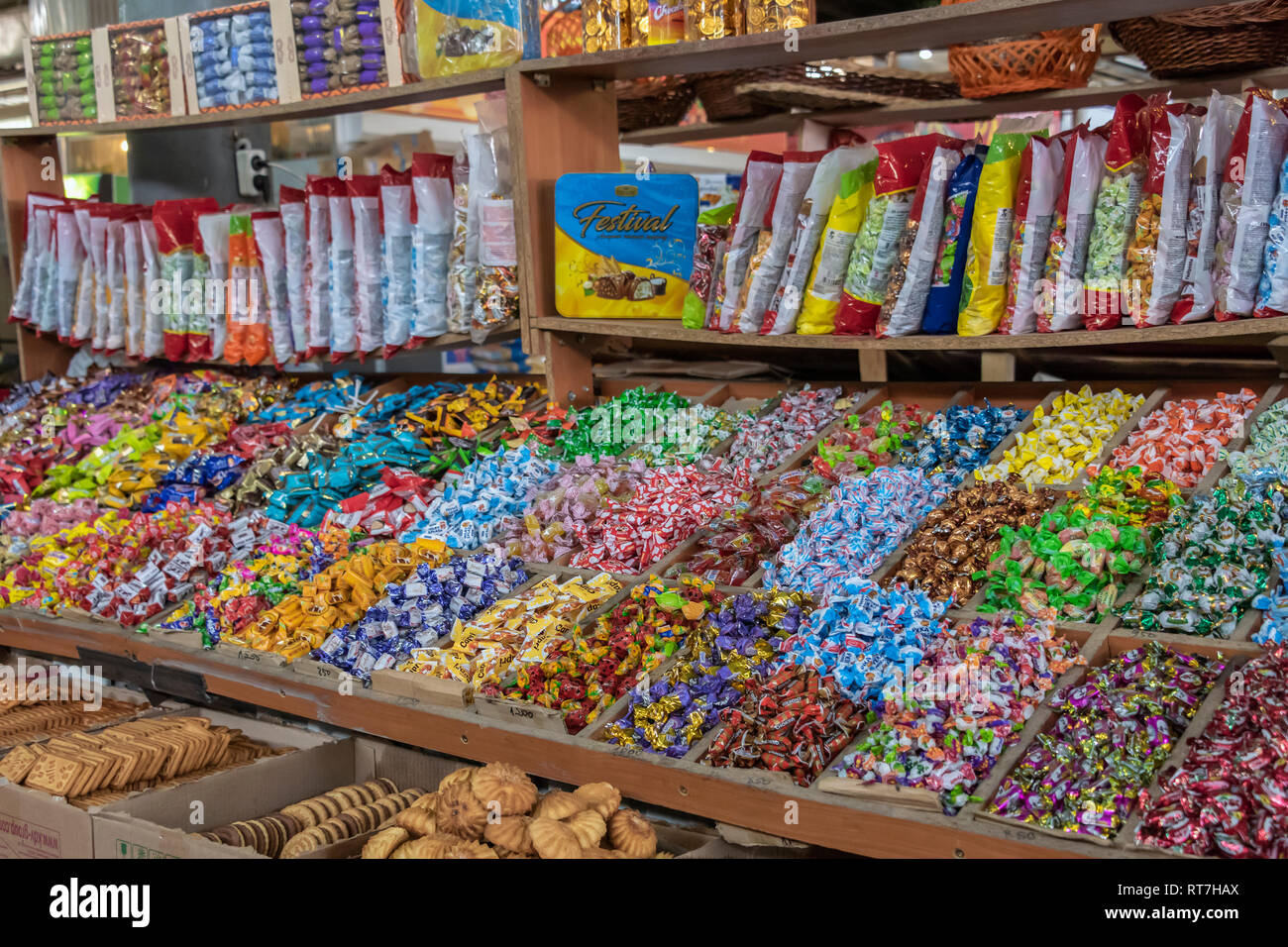 Cookies market stall hi-res stock photography and images - Alamy