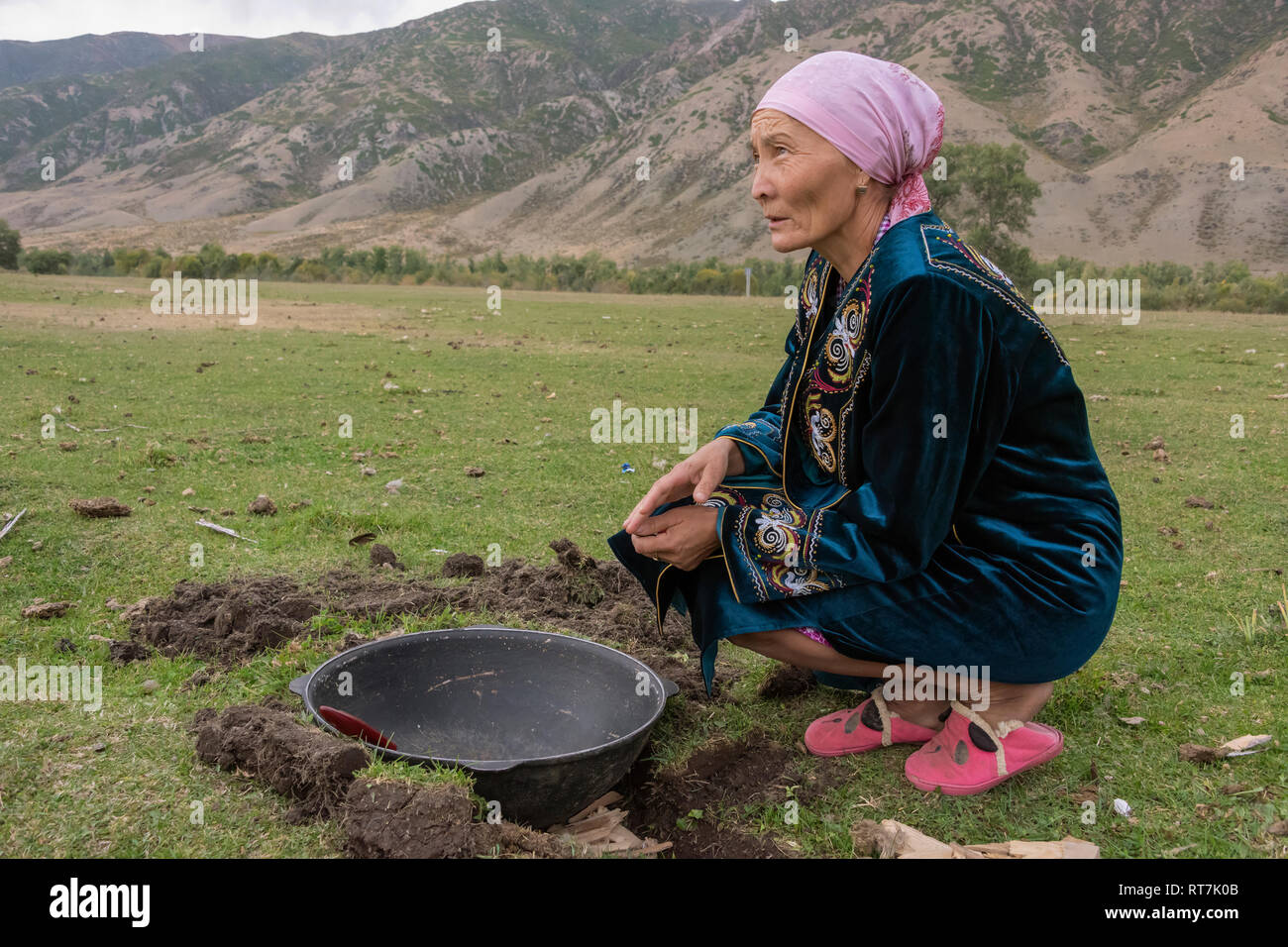 Preparilng to make baursaki (Kazakh fried dough) on on the plains, Saty ...