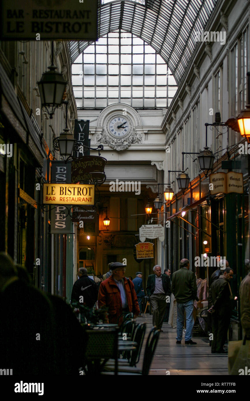 Passage Verdeau, Montmartre, Paris, France Stock Photo - Alamy