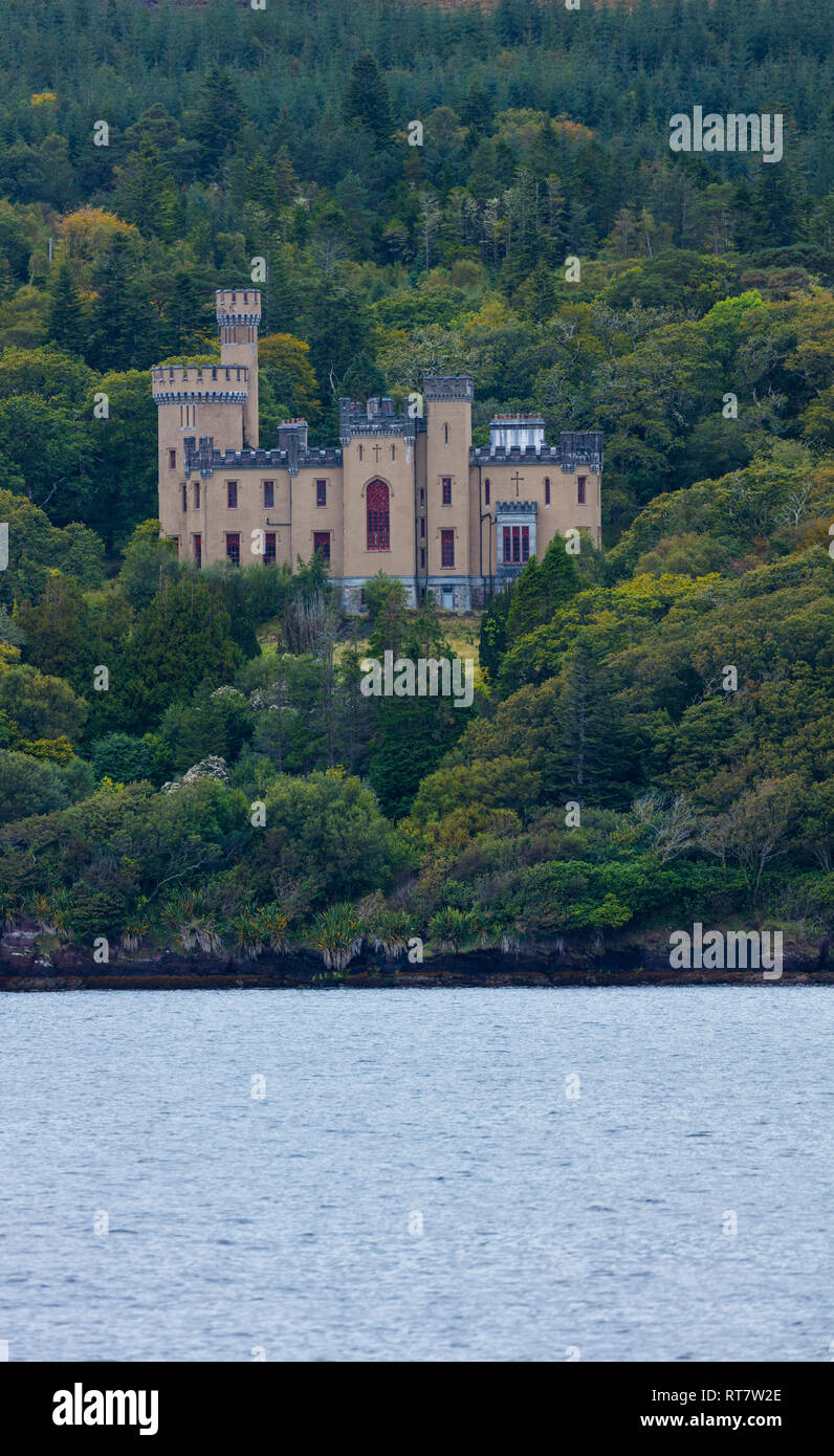 Dromore castle hi-res stock photography and images - Alamy