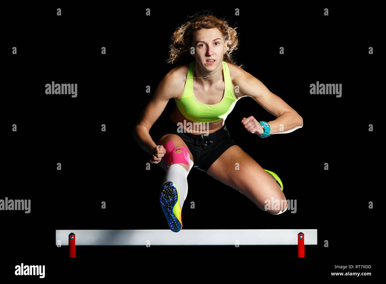 Black female sprinter hi-res stock photography and images - Alamy