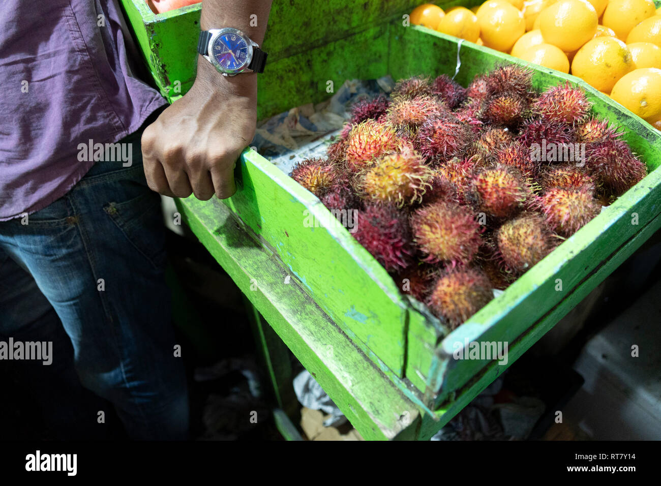 Male Maldives fruit and vegetables market detail Stock Photo - Alamy