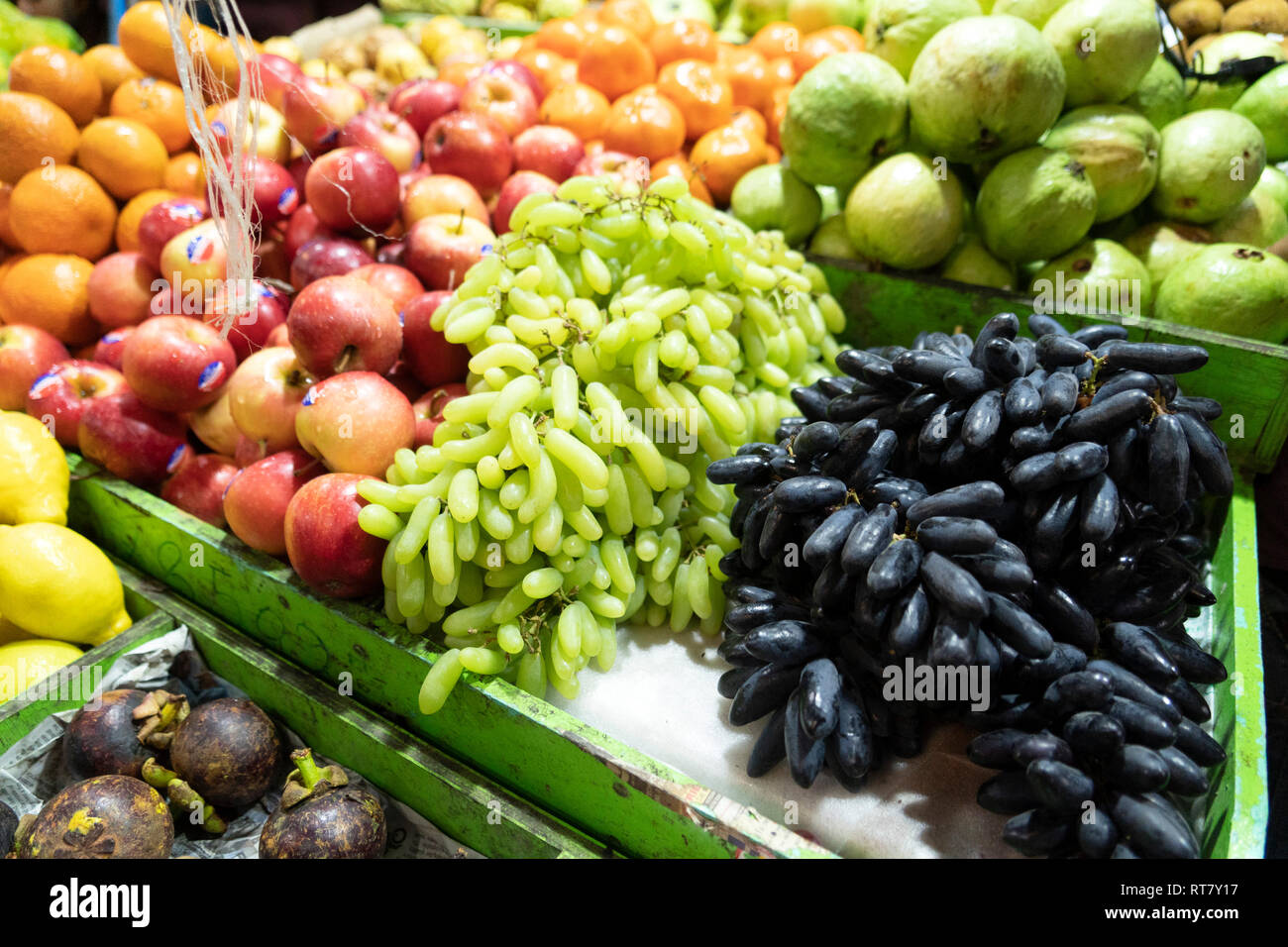 Male Maldives fruit and vegetables market detail Stock Photo - Alamy