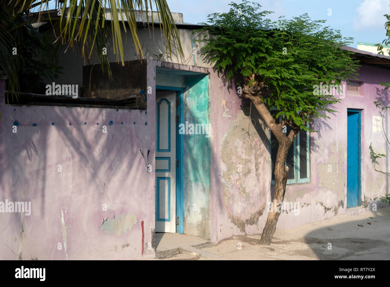 Guraidhoo Maldives Male Atoll mosque Stock Photo - Alamy