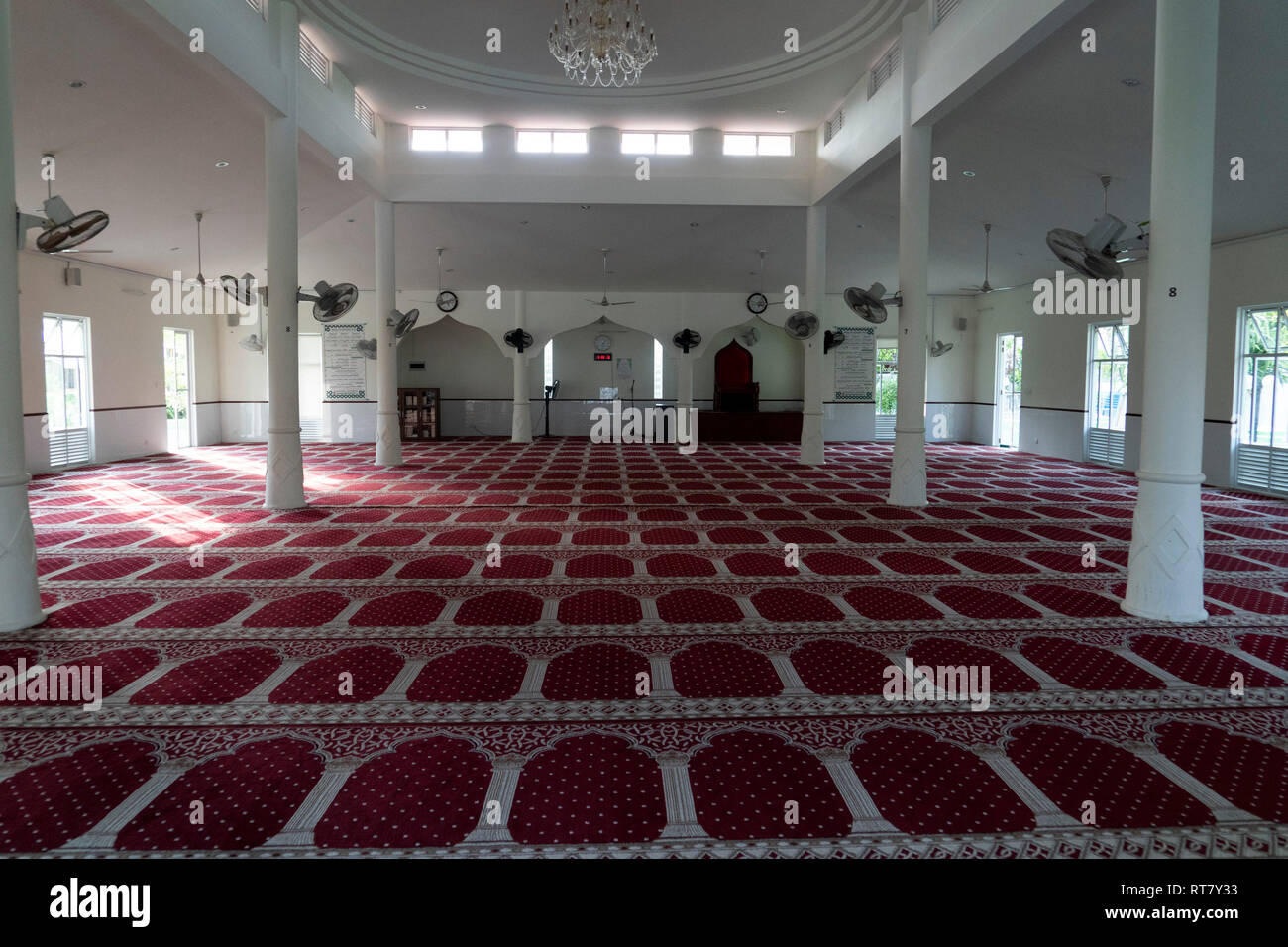 Guraidhoo Maldives Male Atoll mosque Stock Photo - Alamy