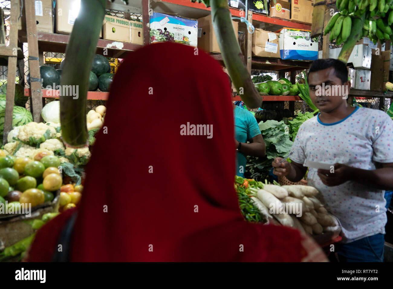 Maldives male city fruit market hi-res stock photography and images - Alamy