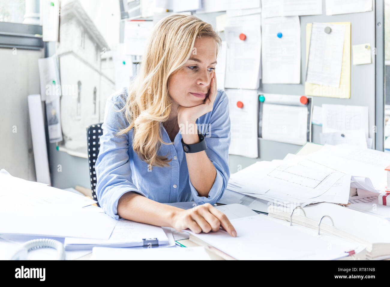 Female office desk paperwork hi-res stock photography and images - Alamy