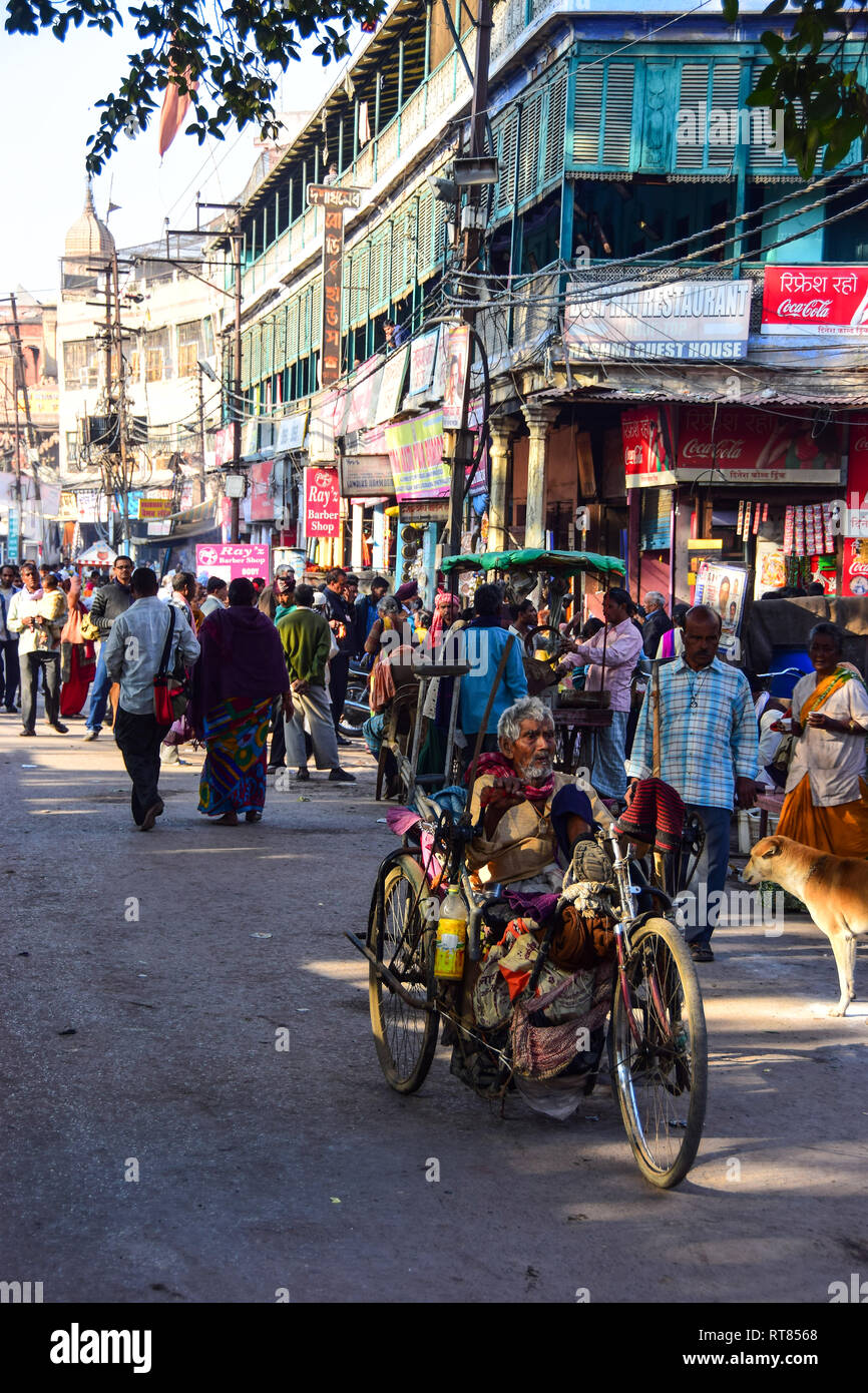 India cycle rickshaws hi-res stock photography and images - Alamy