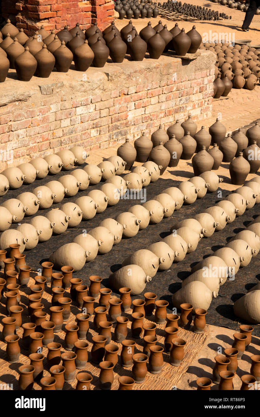 Travel pottery nepal hi-res stock photography and images - Alamy