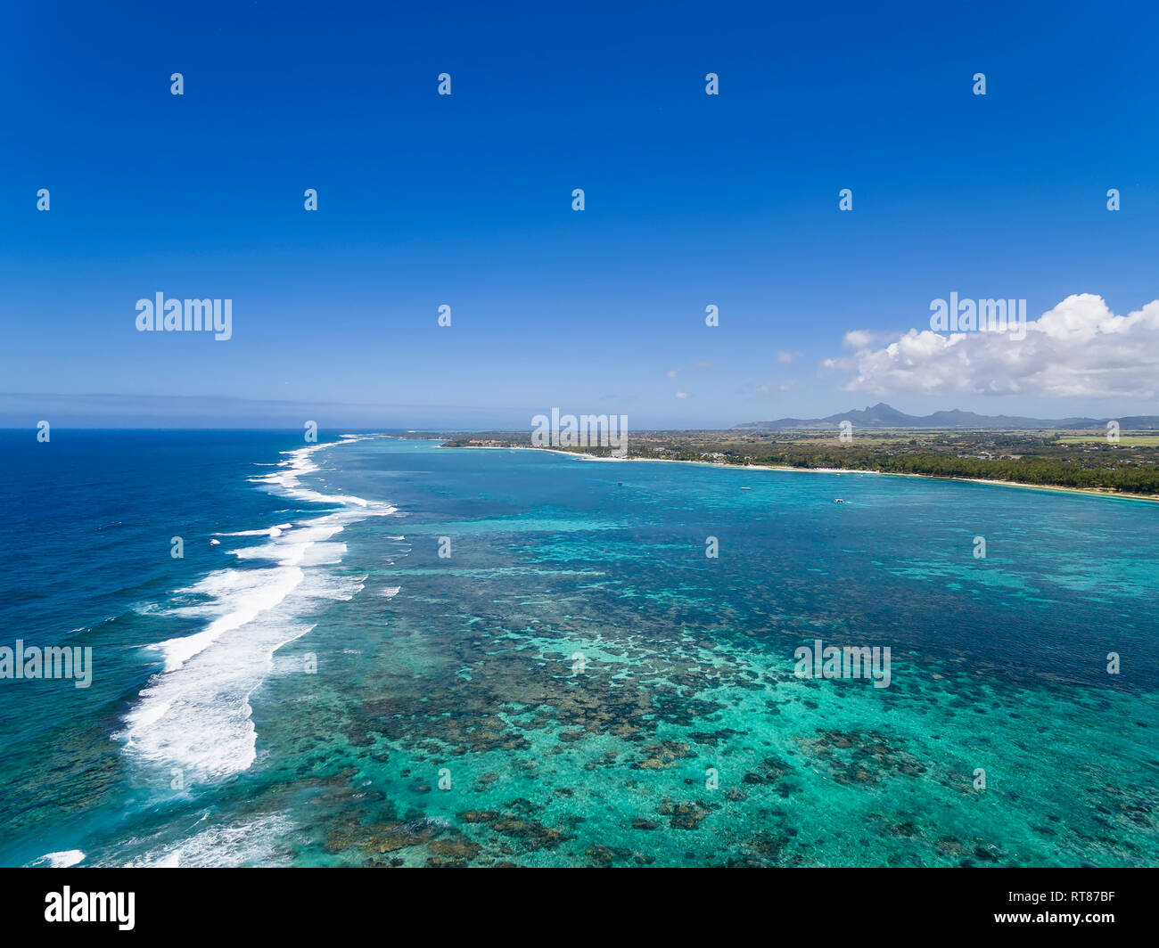 Birds eye view mauritius beach hi-res stock photography and images - Alamy