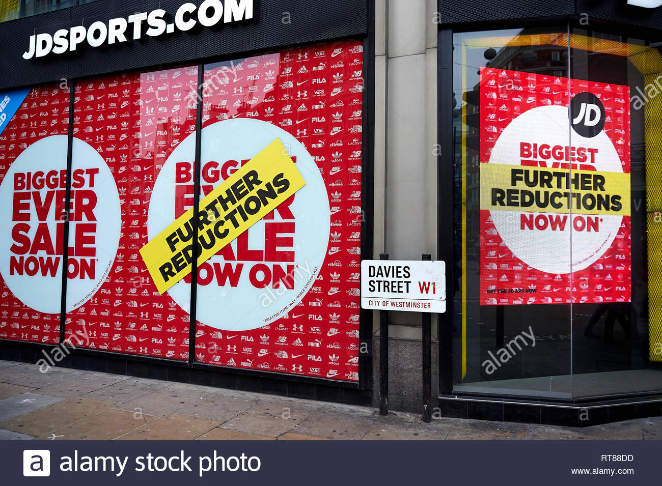 For Sales Signs High Resolution Stock Photography and Images - Alamy