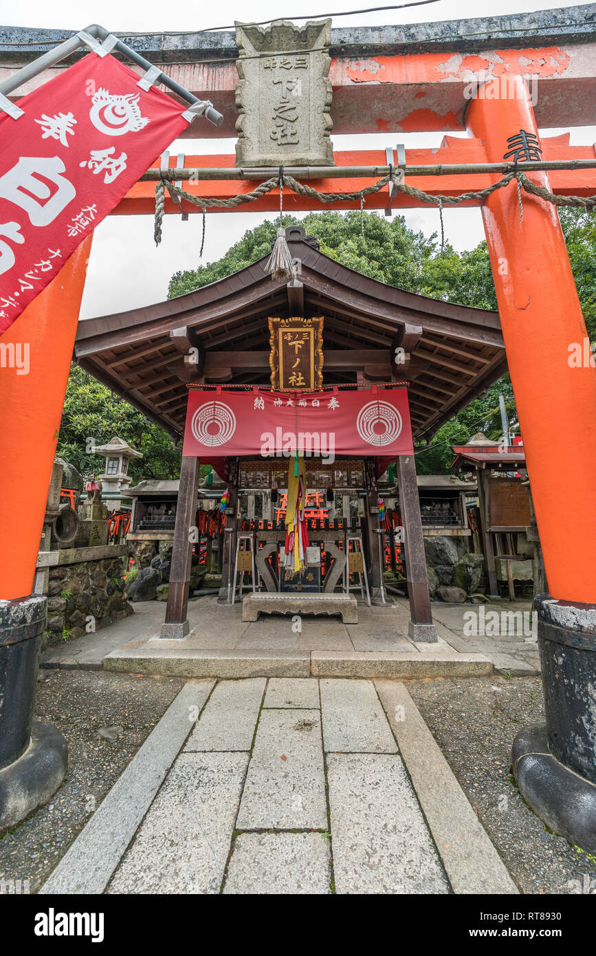 Torii gate at Sannomine(Shimosha Shinseki) which enshrines deity ...