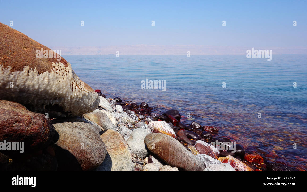 Dead Sea in Jordan, salt cystals Stock Photo - Alamy