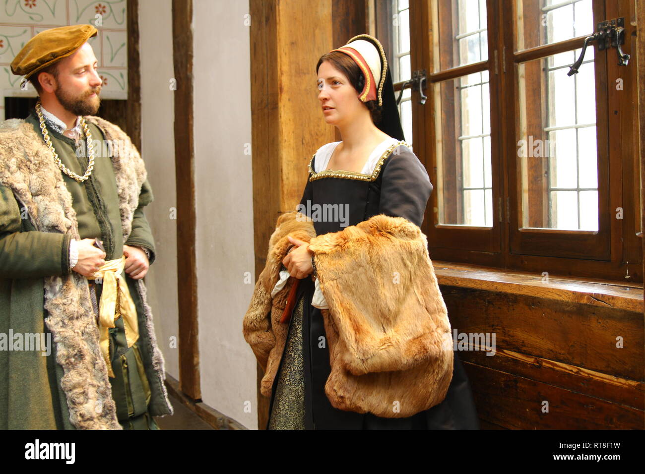 Henry viii palace dancing hi-res stock photography and images - Alamy