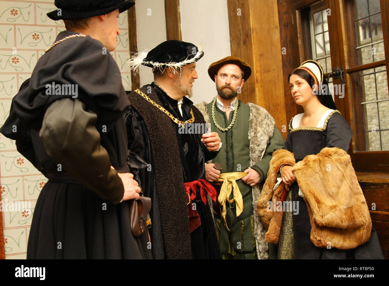 Henry viii palace dancing hi-res stock photography and images - Alamy