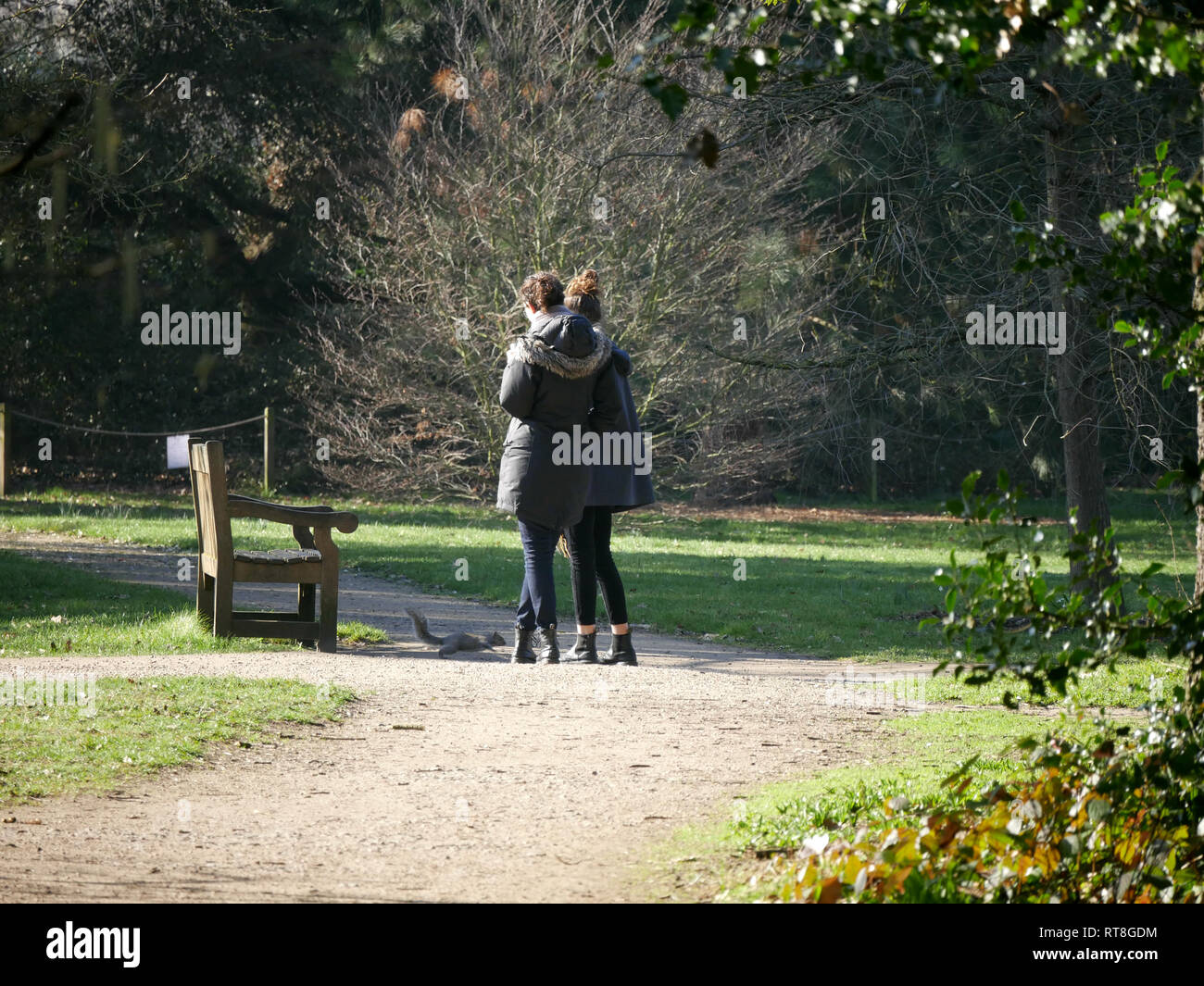 Two 2 ladies hi-res stock photography and images - Alamy