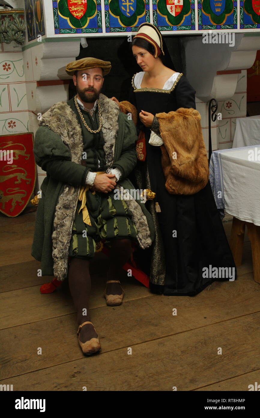English tudor period gentleman hi-res stock photography and images - Alamy