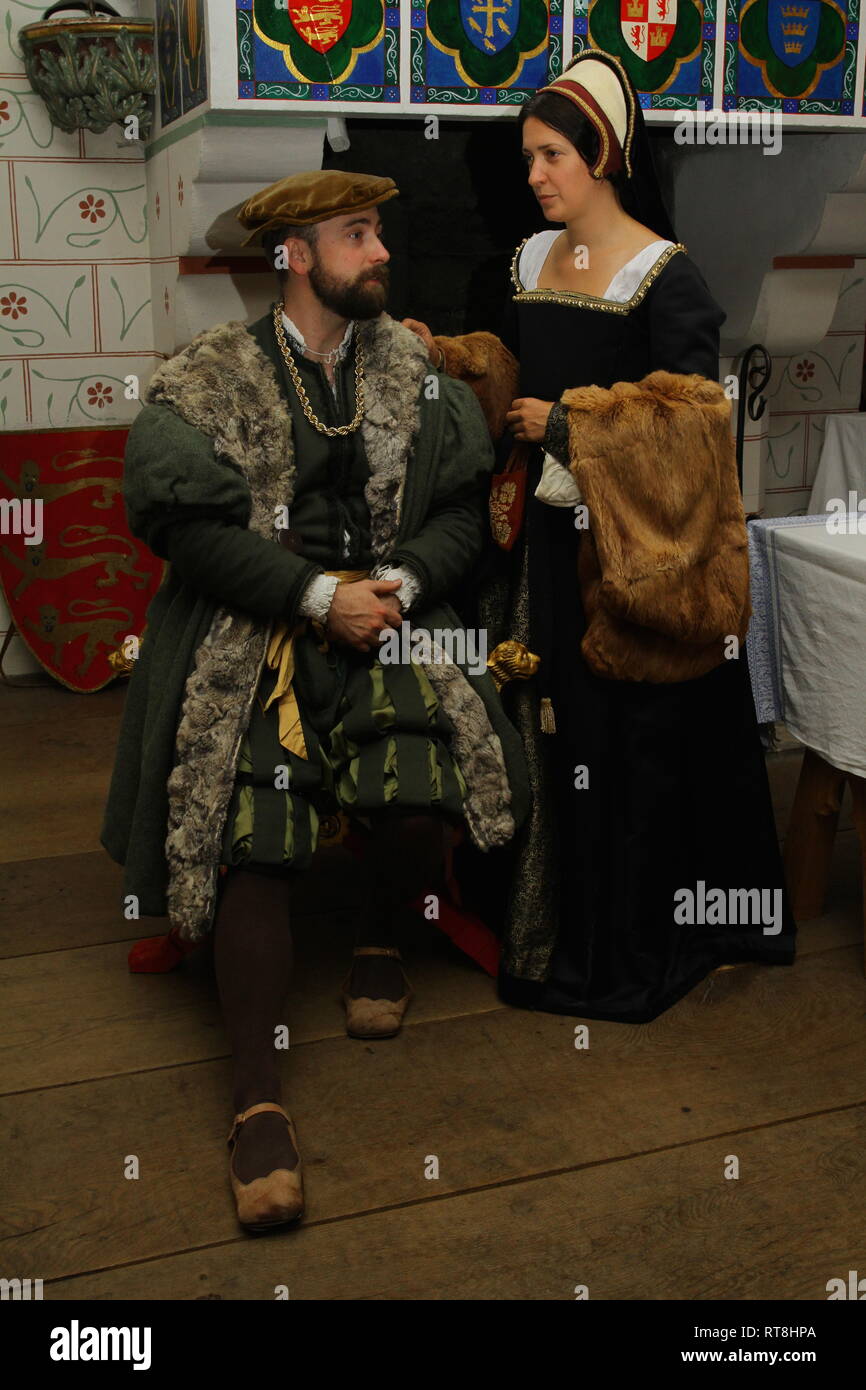 Man from tudor times hi-res stock photography and images - Alamy