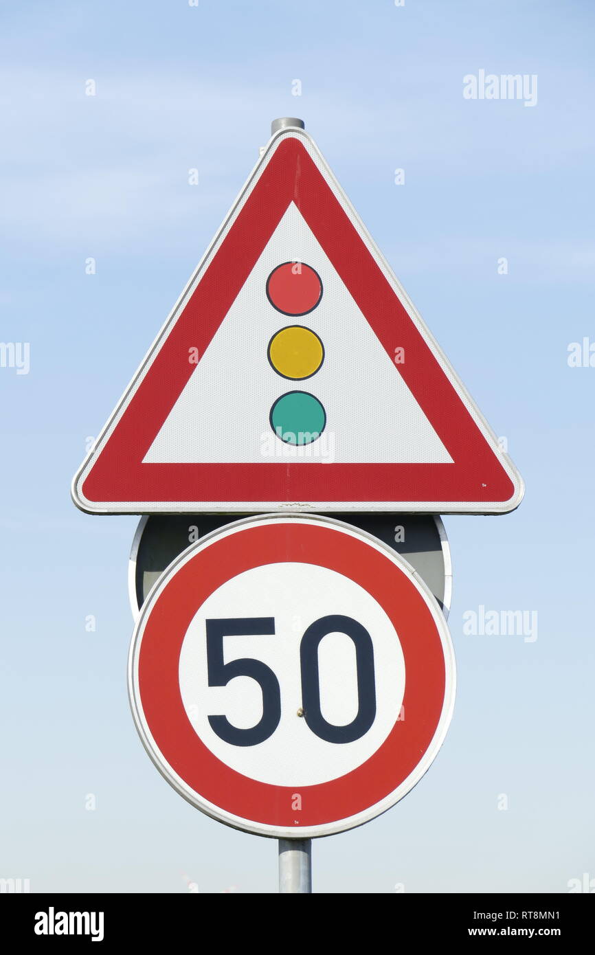 Traffic signal system hi-res stock photography and images - Alamy