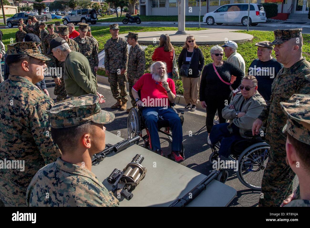 Military divisions and units hi-res stock photography and images - Alamy