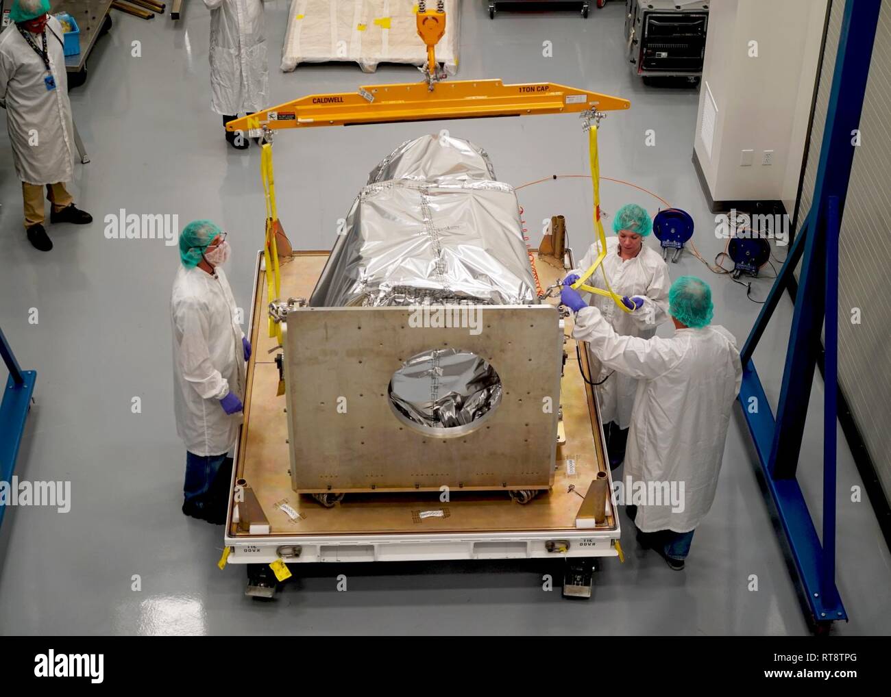Wide area six degree payload hi-res stock photography and images - Alamy
