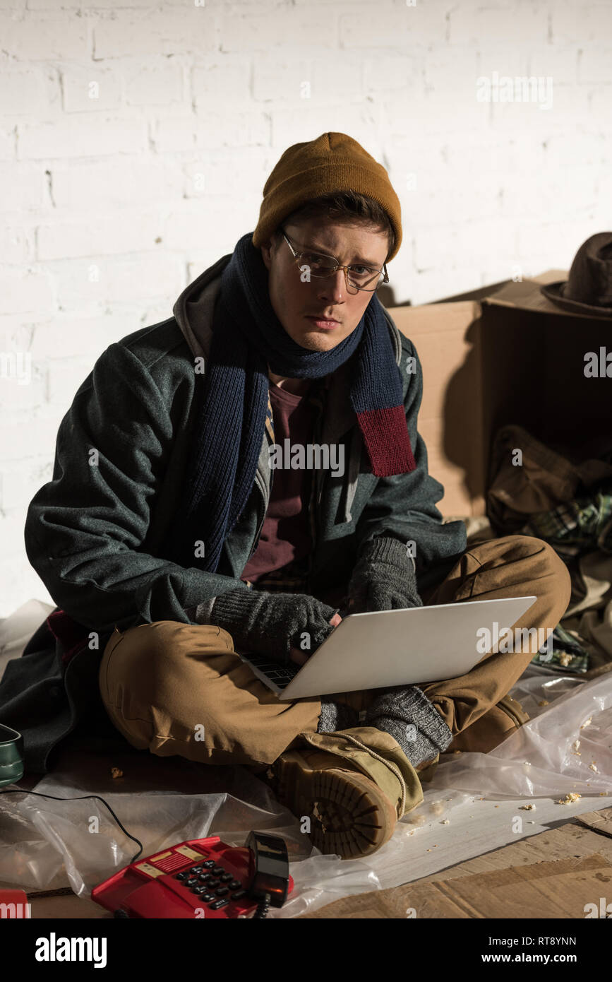 Laptop garbage hi-res stock photography and images - Alamy