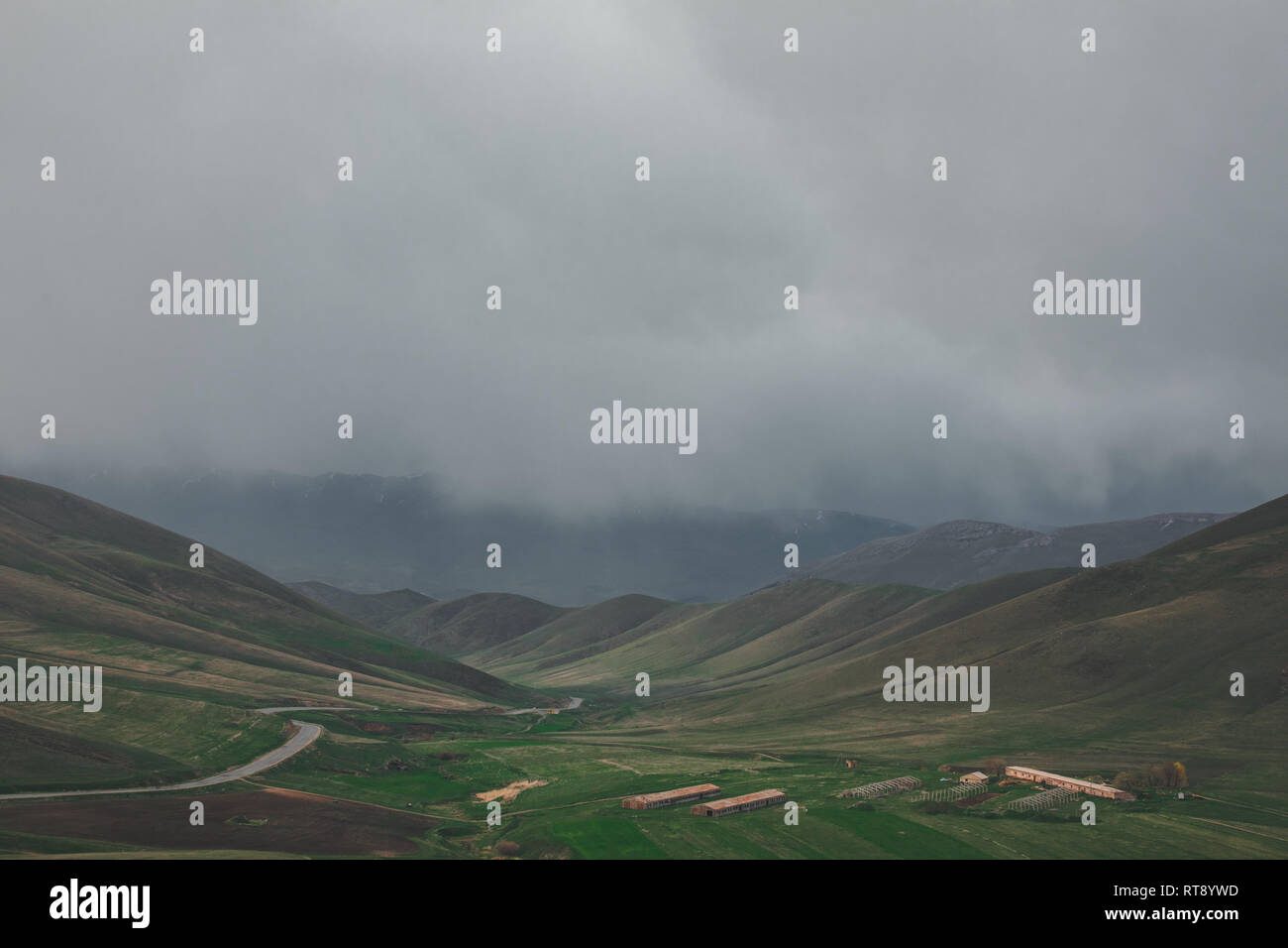 Cloud fields hi-res stock photography and images - Alamy