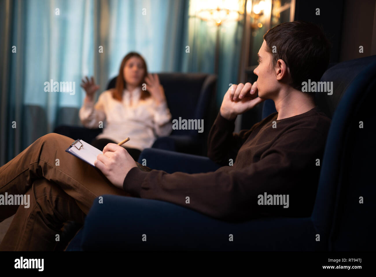 Problems in family consultation hi-res stock photography and images - Alamy