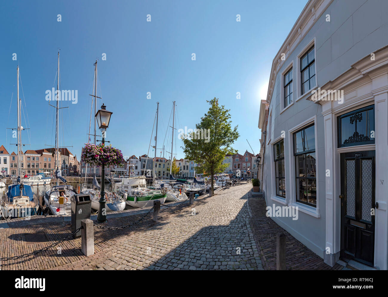 The City port Stock Photo - Alamy