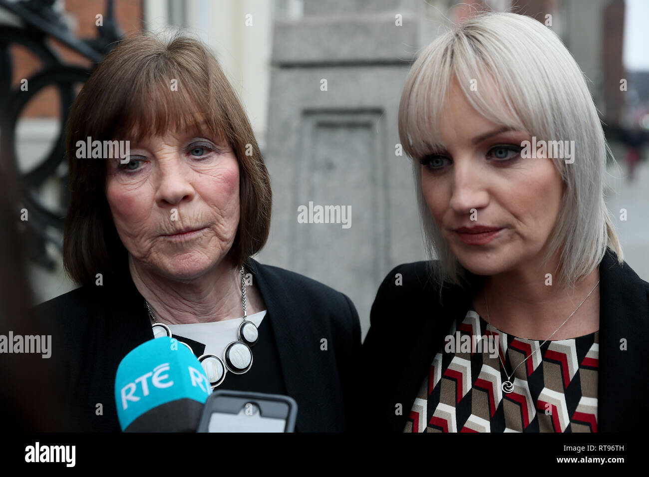 Clodagh Hawe's mother Mary Coll (left) and her sister Jacqueline ...