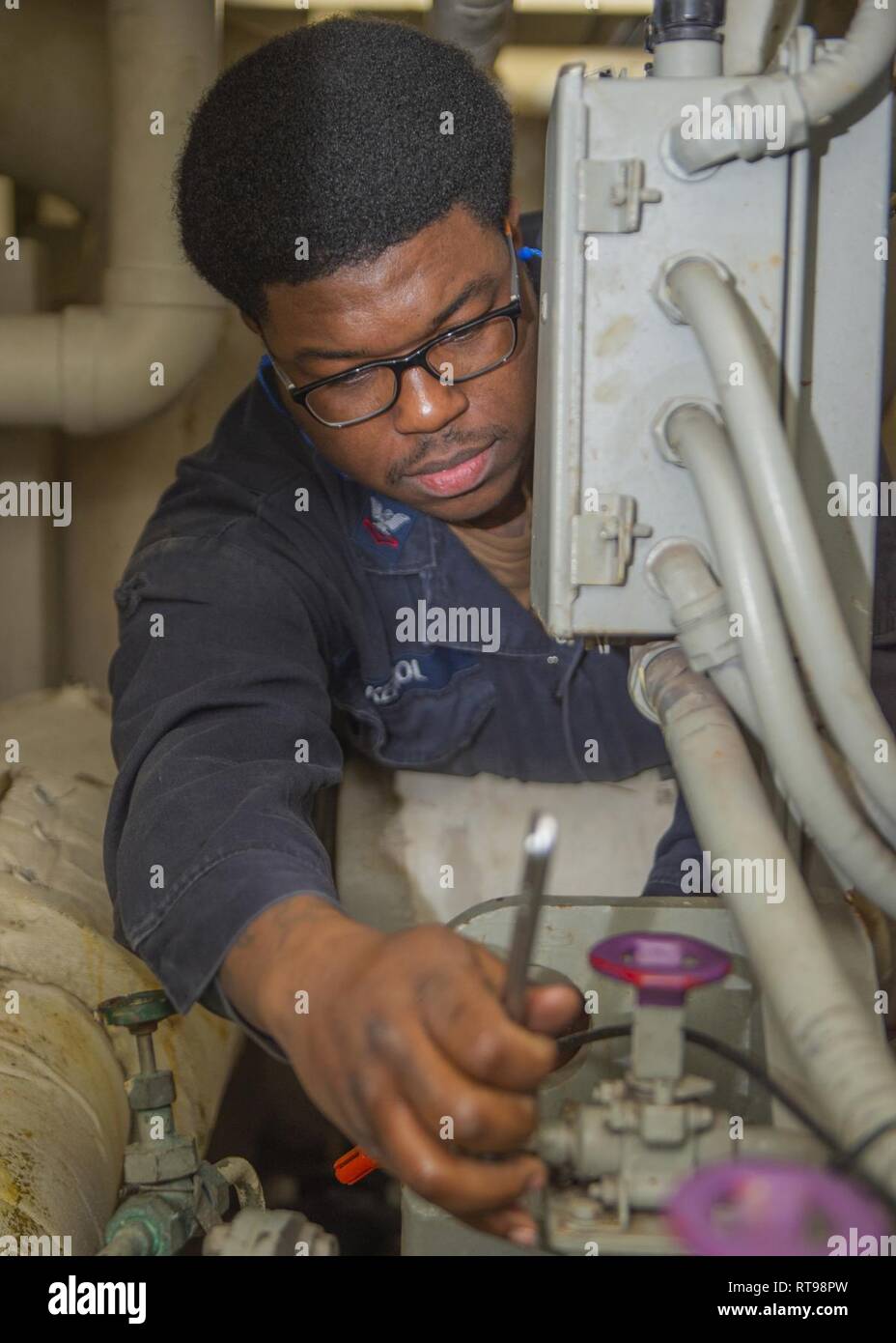 ATLANTIC OCEAN (Jan. 29, 2019) Engineman 2nd Class Mike Kenol, from ...