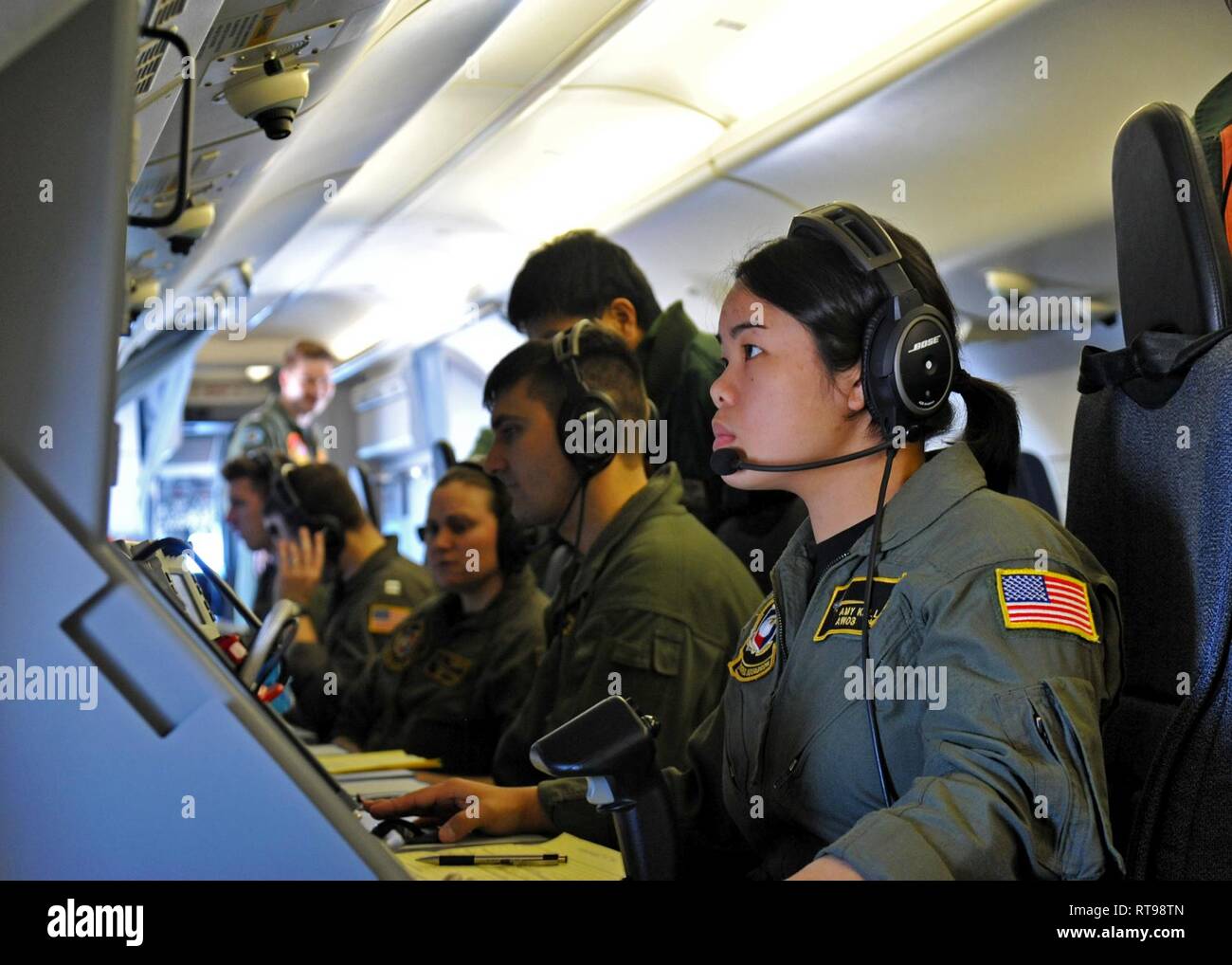 EAST CHINA SEA (Jan. 30, 2019) — Aircrewman (Operator) 3rd Class Amy ...